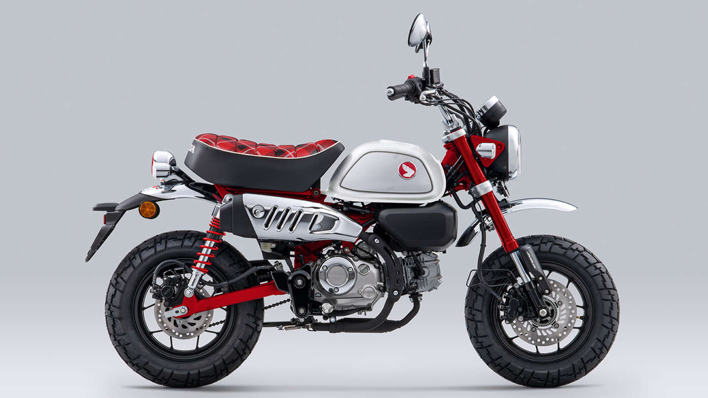 Celebrating 50 Years: Acerbis' Modified Honda Monkey Breaks World Reco ...